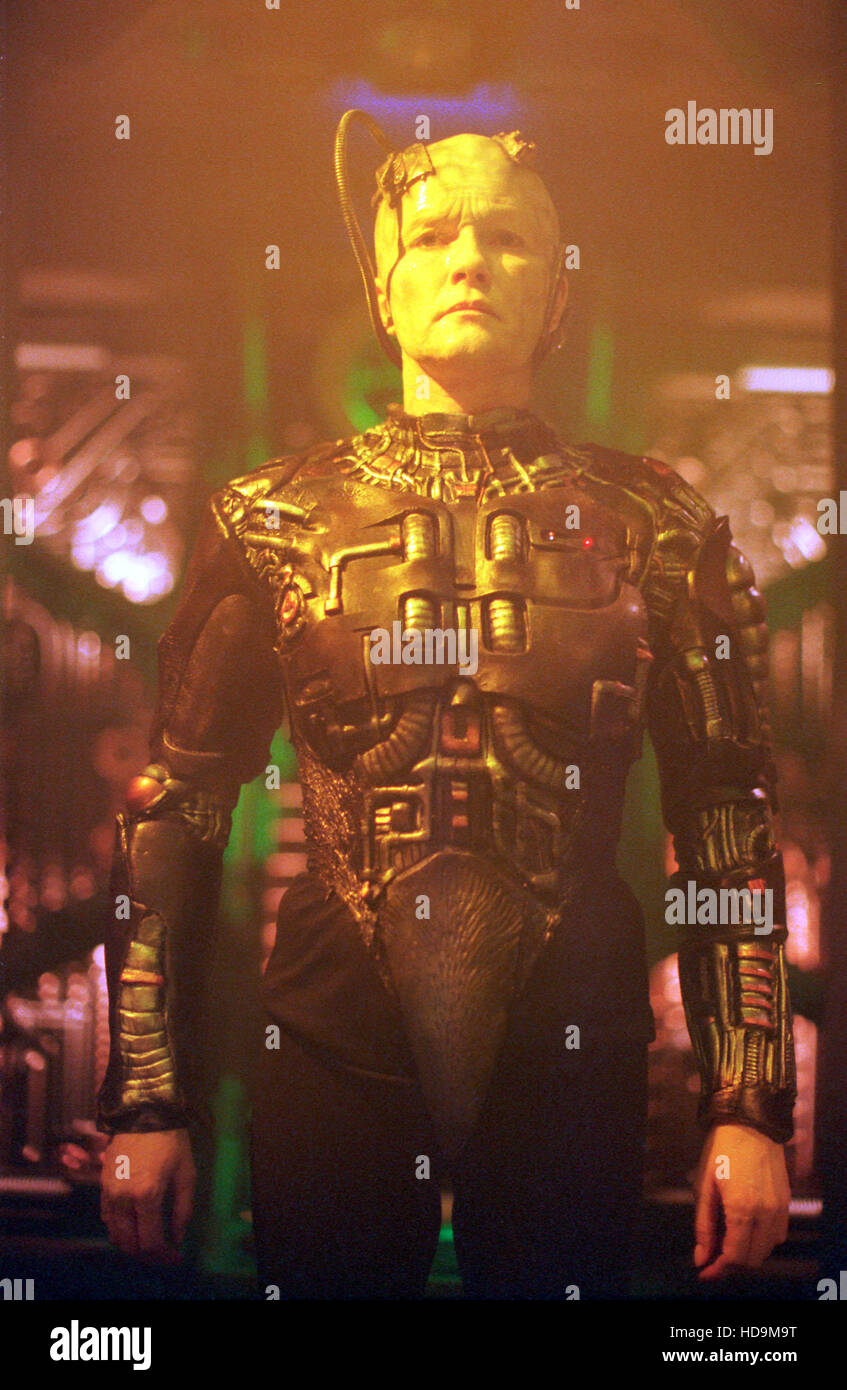STAR TREK: VOYAGER. 1995-2001. Kate Mulgrew as a Borg. "Unimatrix Zero ...