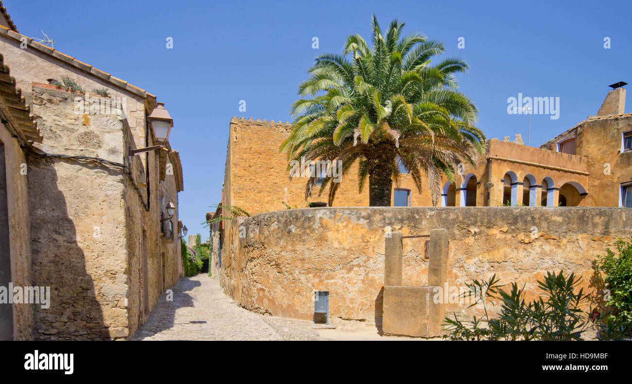 Peratallada spain costa brava hi-res stock photography and images - Alamy