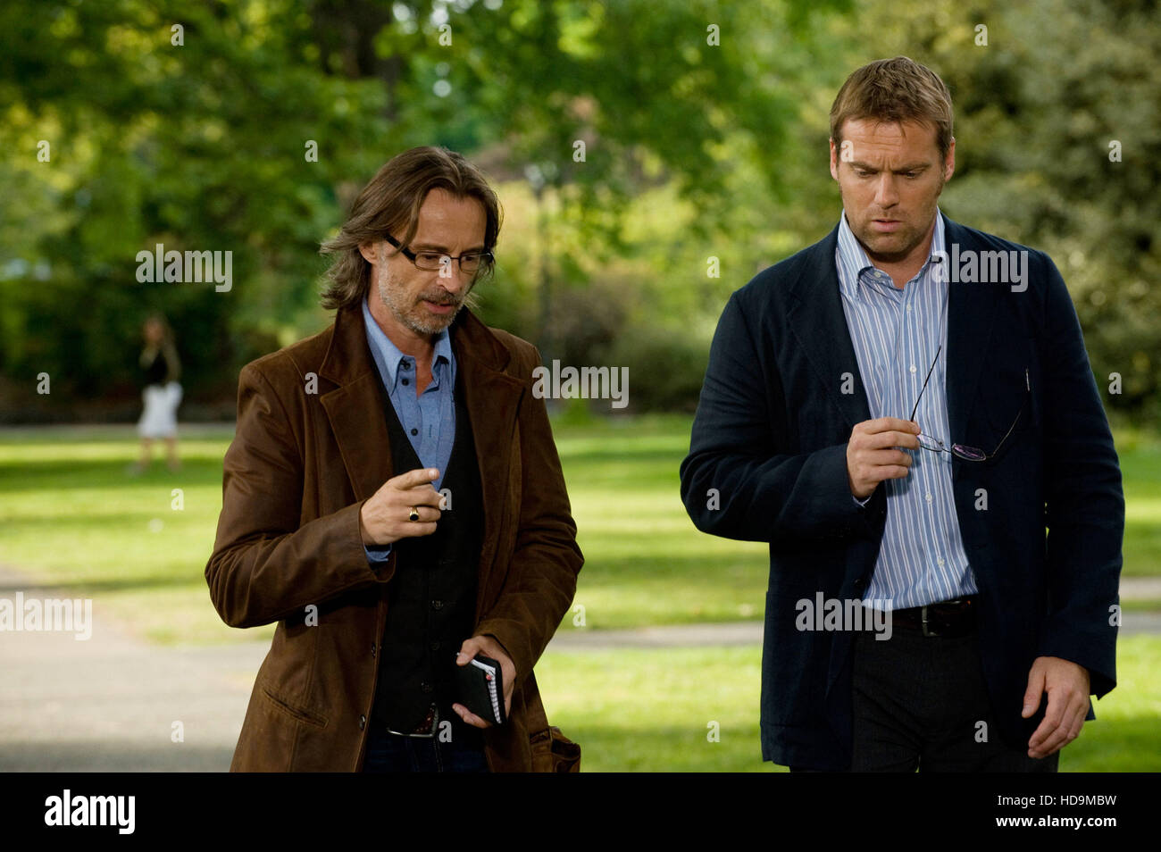 STARGATE UNIVERSE, (from left): Robert Carlyle, Michael Shanks, 'Human ...