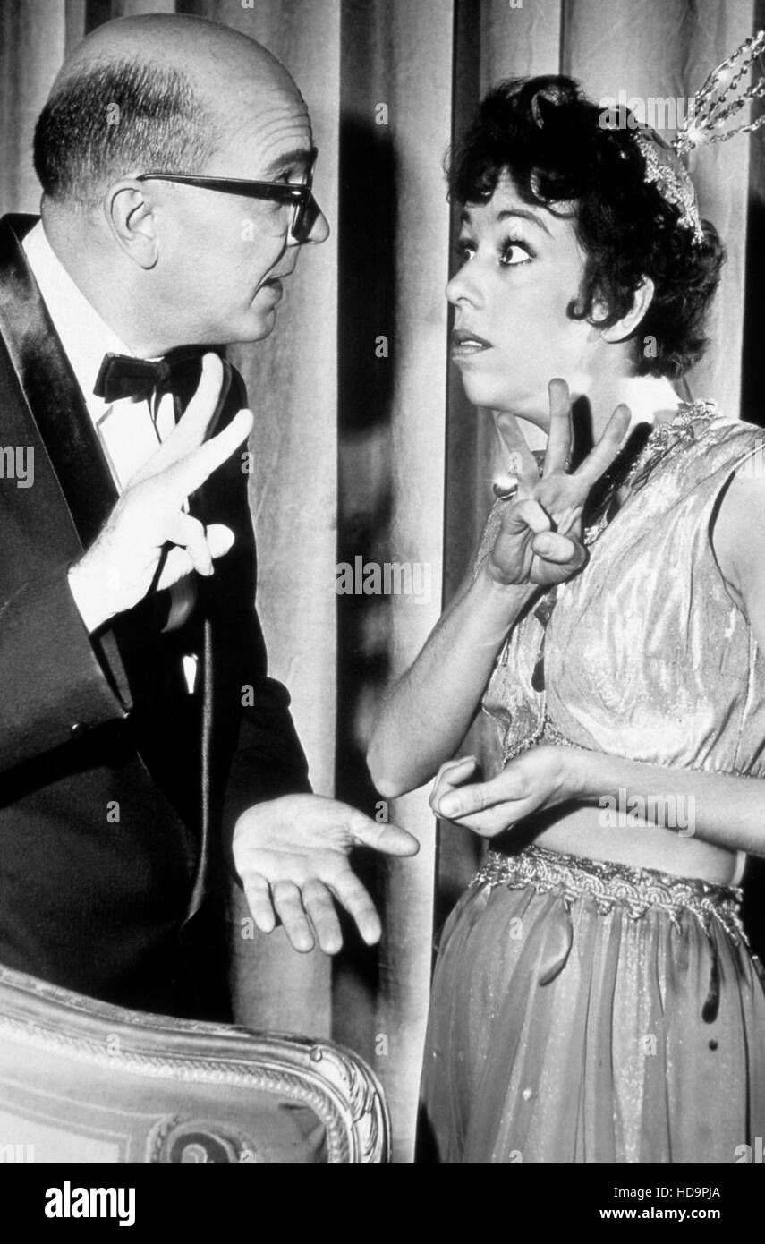 TWILIGHT ZONE, Frank Behrens, Carol Burnett, 'Cavender is Coming ...