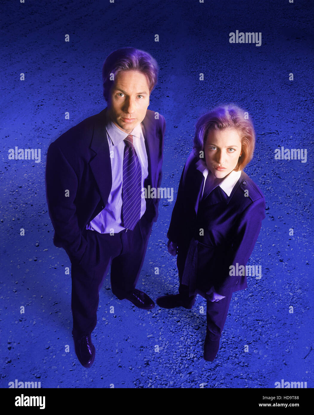 THE X-FILES, David Duchovny as Agent Fox Mulder and Gillian Anderson as ...