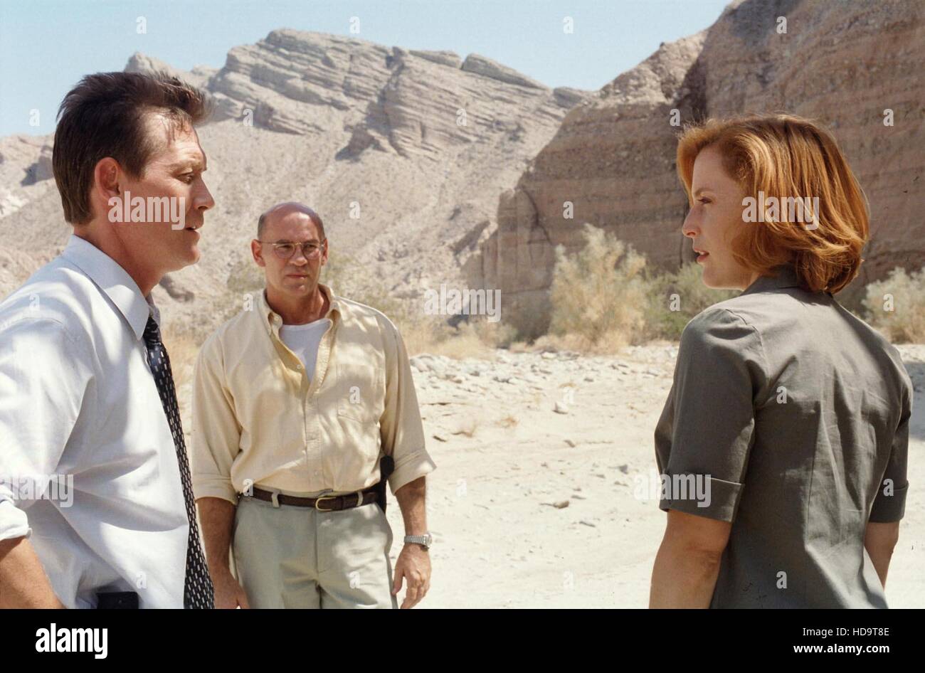 THE X-FILES, TM & Copyright (c) 20th Century Fox Film Corp. All rights ...