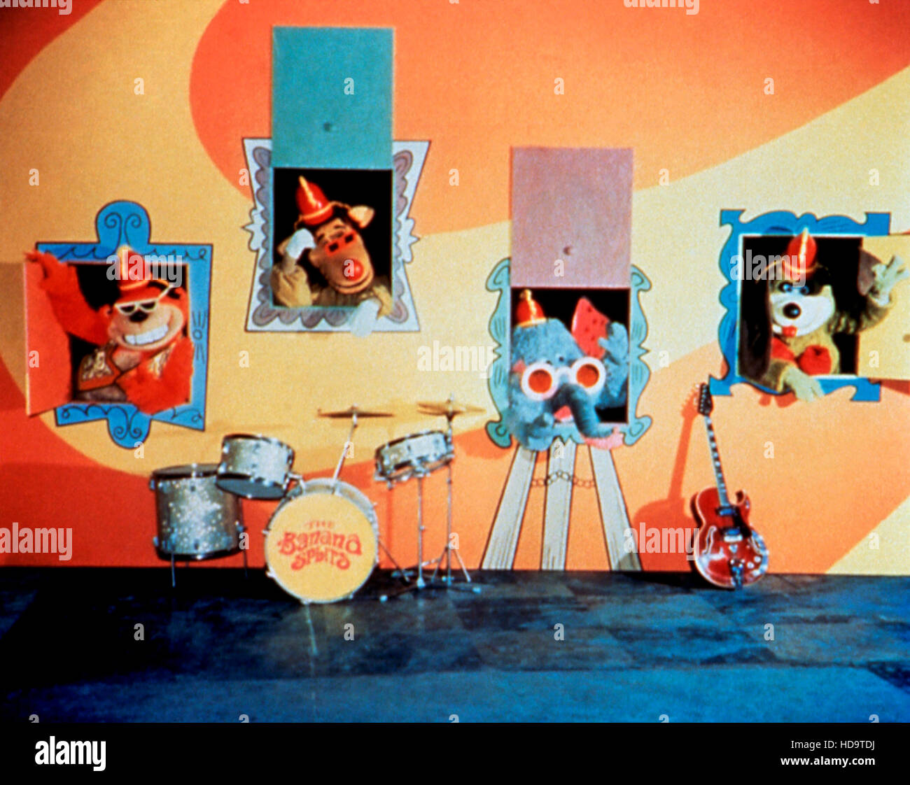 THE BANANA SPLITS ADVENTURE HOUR, (from left): Bingo, Drooper, Snorky ...