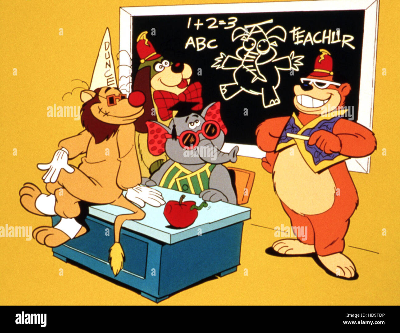 THE BANANA SPLITS ADVENTURE HOUR, (from left): Drooper, Fleegle, Snorky ...