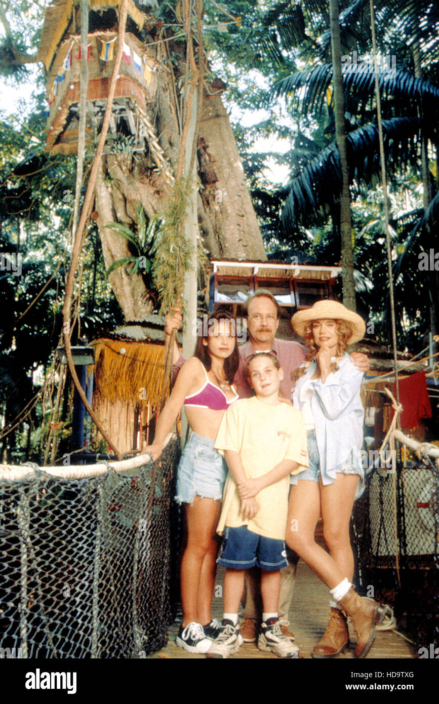 BEVERLY HILLS FAMILY ROBINSON, Sarah Michelle Gellar, Martin Mull, Ryan ...