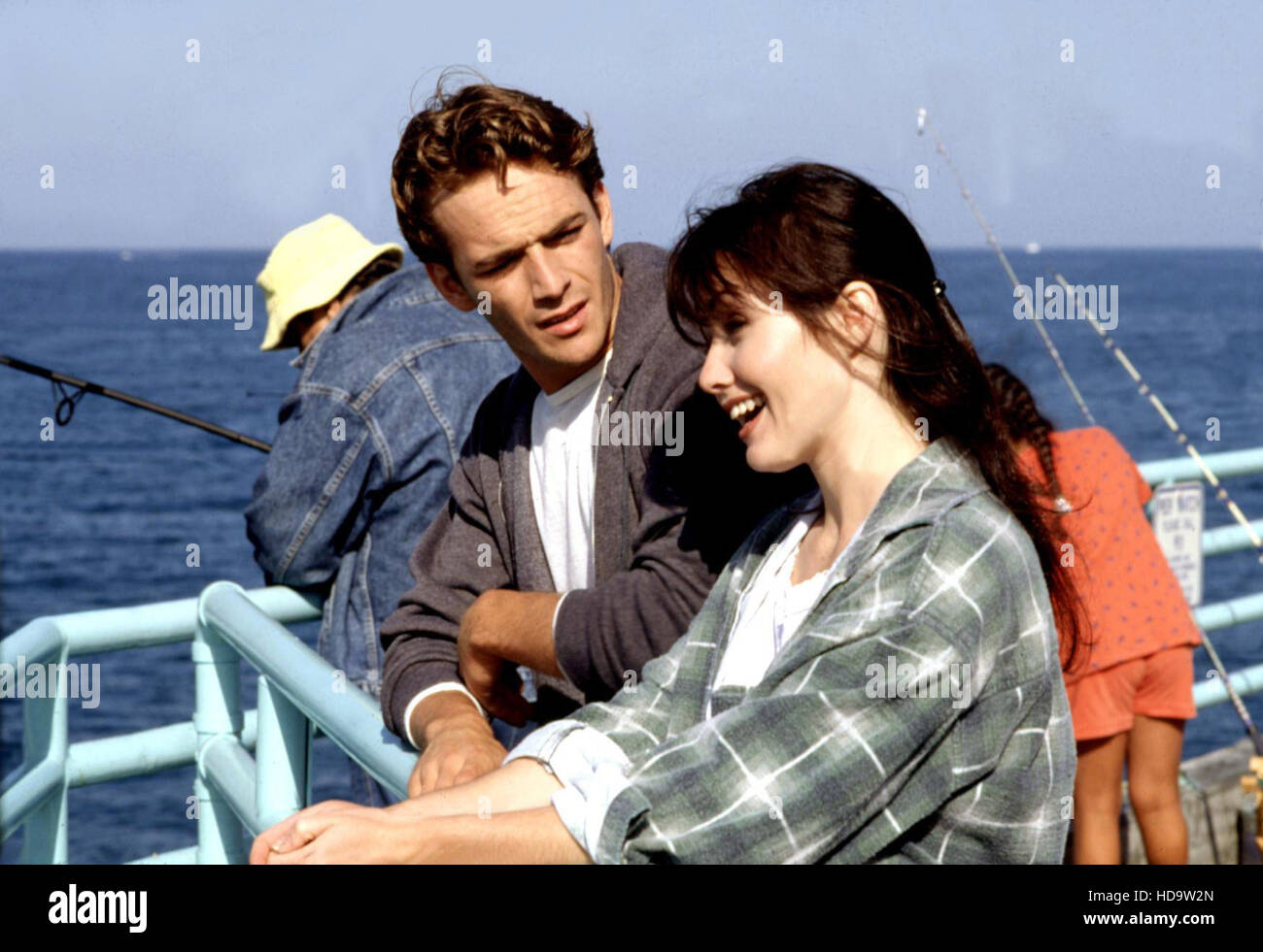BEVERLY HILLS, 90210, 1990-2000, Luke Perry, Shannen Doherty, 1993 ...