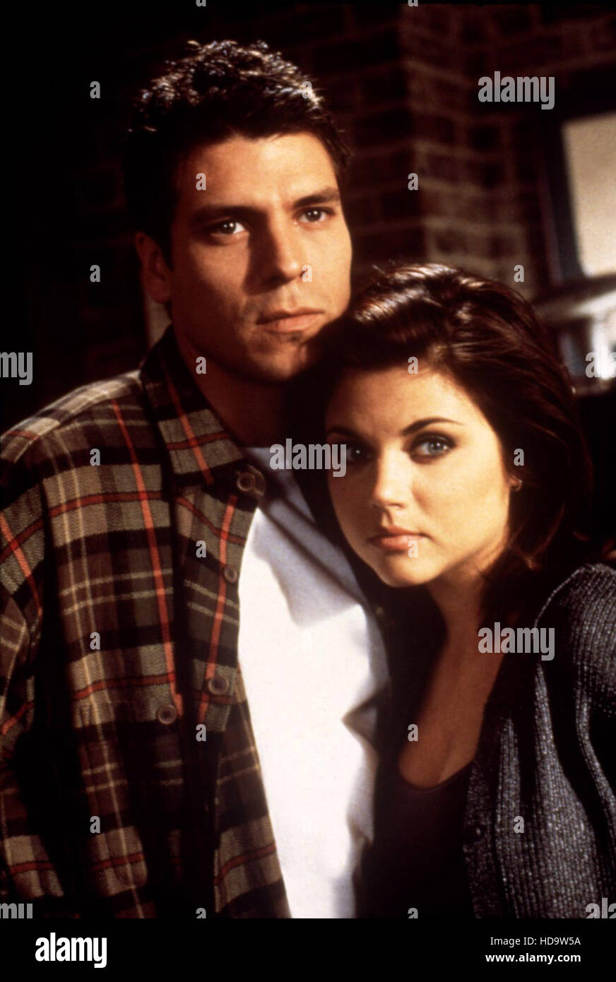 BEVERLY HILLS, 90210, 1990-2000, Kane Picoy, Tiffani-Amber Thiessen ...