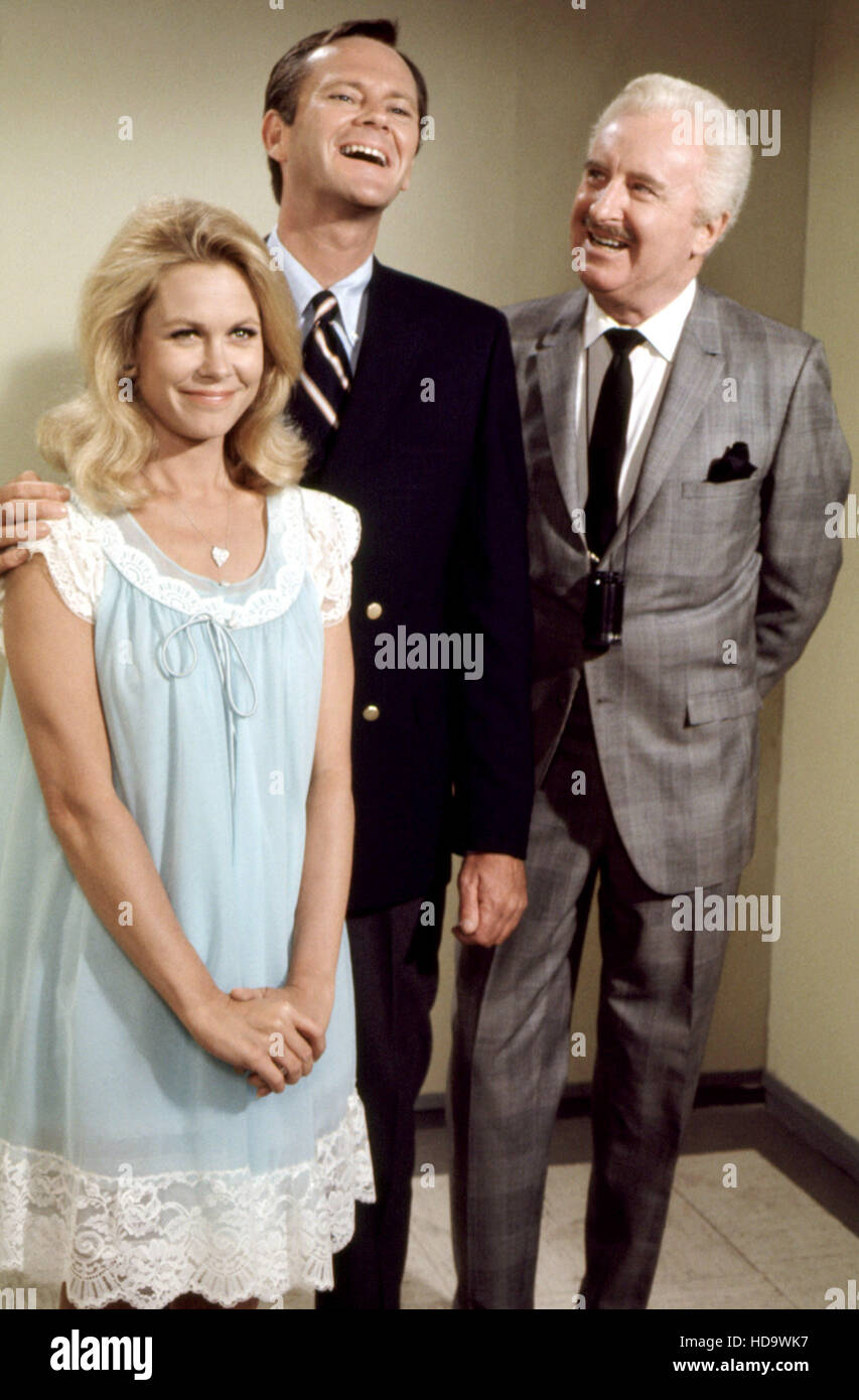 BEWITCHED, Elizabeth Montgomery, Dick Sargent, David White, 1964-1972 Stock Photo - Alamy