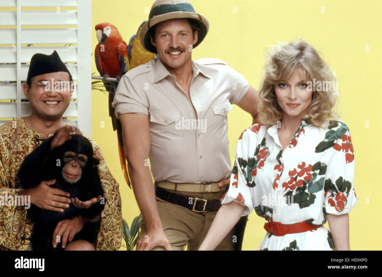 BRING 'EM BACK ALIVE, Clyde Kusatsu, Bruce Boxleitner, Cindy Morgan ...