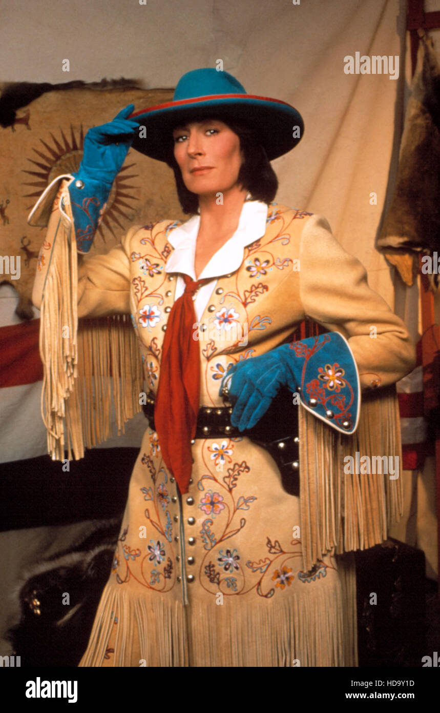 BUFFALO GIRLS, Anjelica Huston, 1995 Stock Photo - Alamy