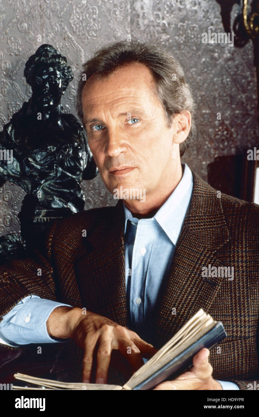 DARK SHADOWS, Roy Thinnes, 1991, © NBC/courtesy Everett Collection ...