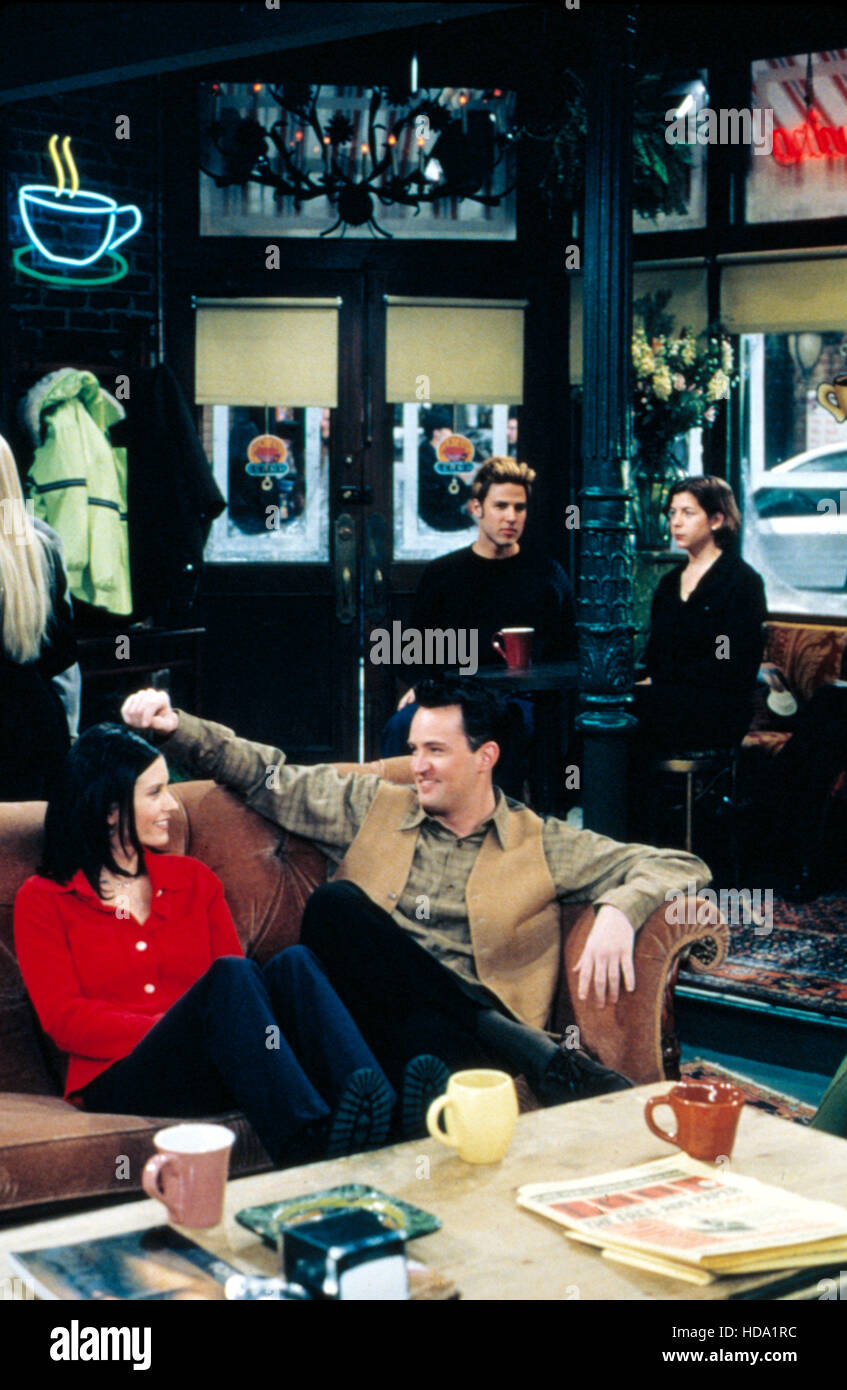 FRIENDS, Courteney Cox, Matthew Perry, 'The One With Chandler's Work ...