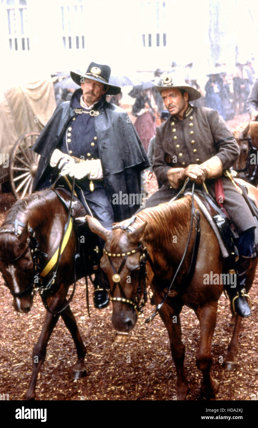 THE HUNLEY, Donald Sutherland, Armand Assante, 1999. ©TNT/courtesy ...