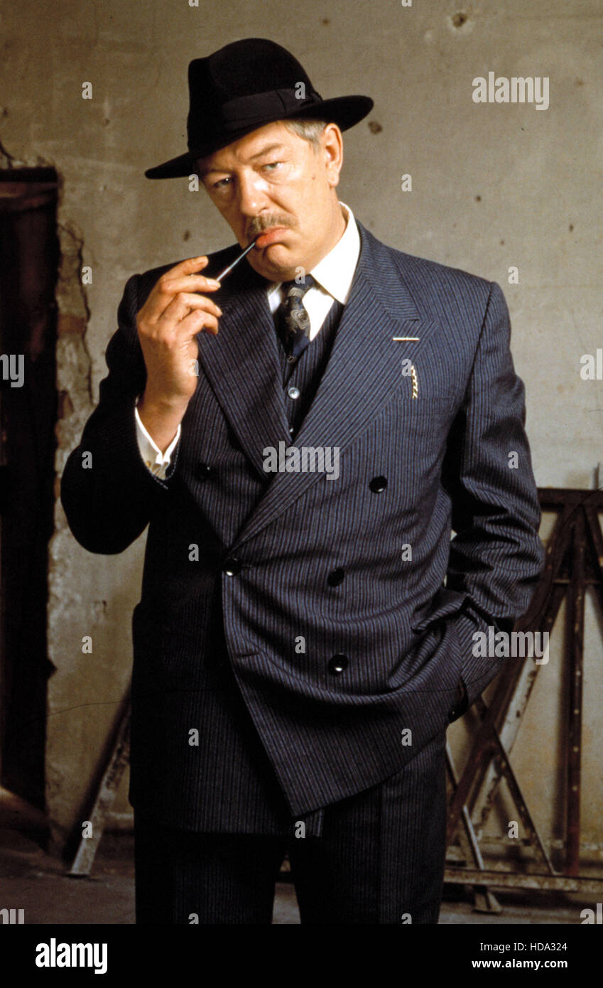 INSPECTOR MAIGRET, Michael Gambon, 1991 Stock Photo - Alamy