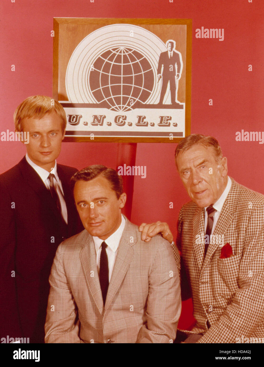 THE MAN FROM U.N.C.L.E., David McCallum, Robert Vaughn, Leo G. Carroll ...