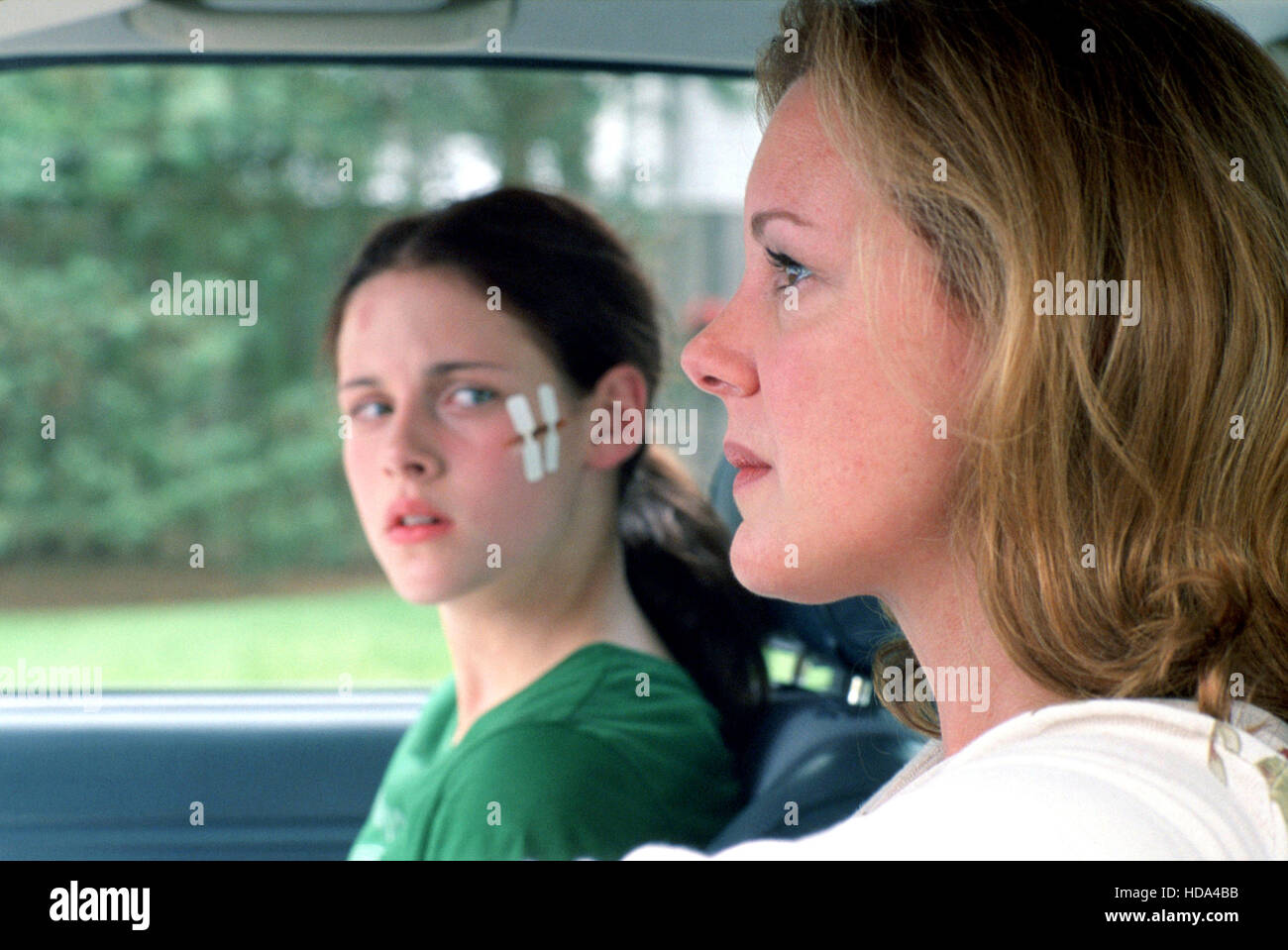 SPEAK, Kristen Stewart, Elizabeth Perkins, 2004, © Showtime Networks ...