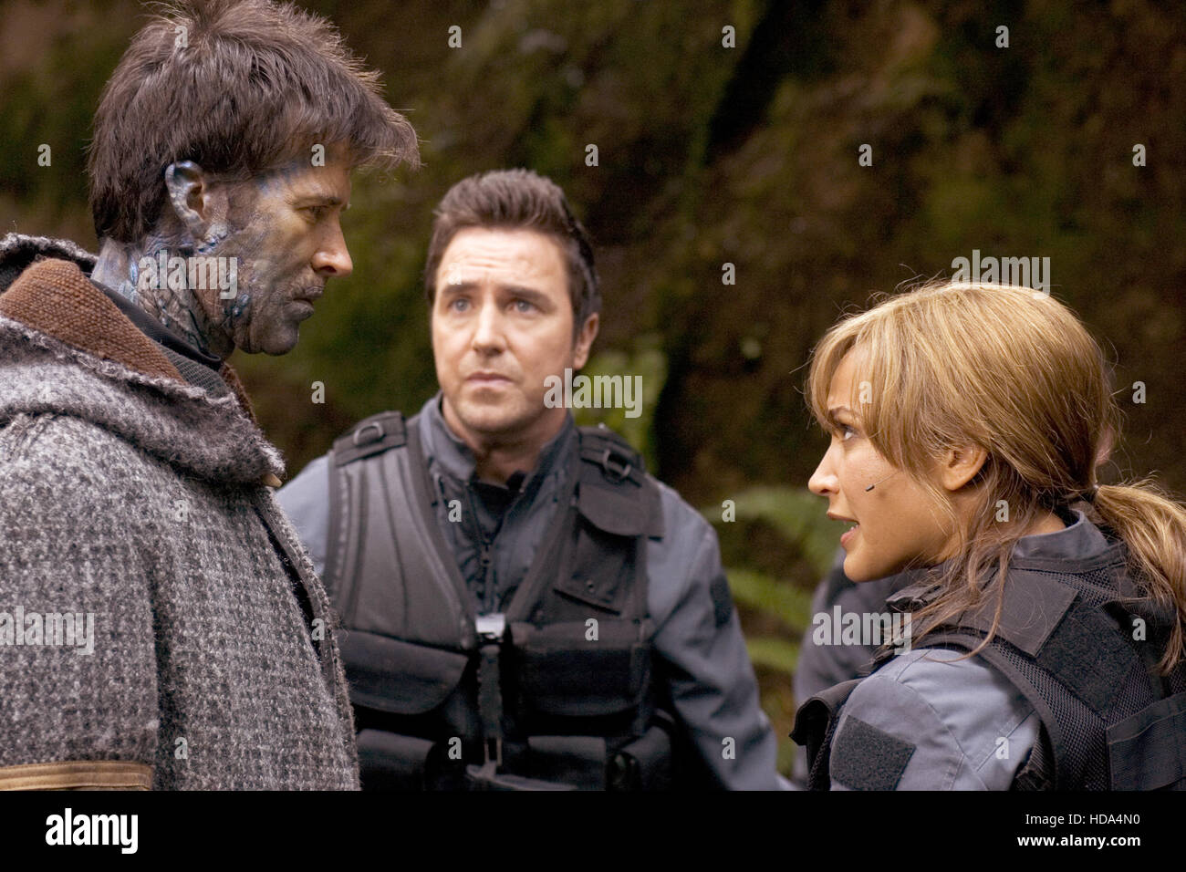 STARGATE: ATLANTIS, Joe Flanigan, Paul McGillion, Rachel Luttrell ...