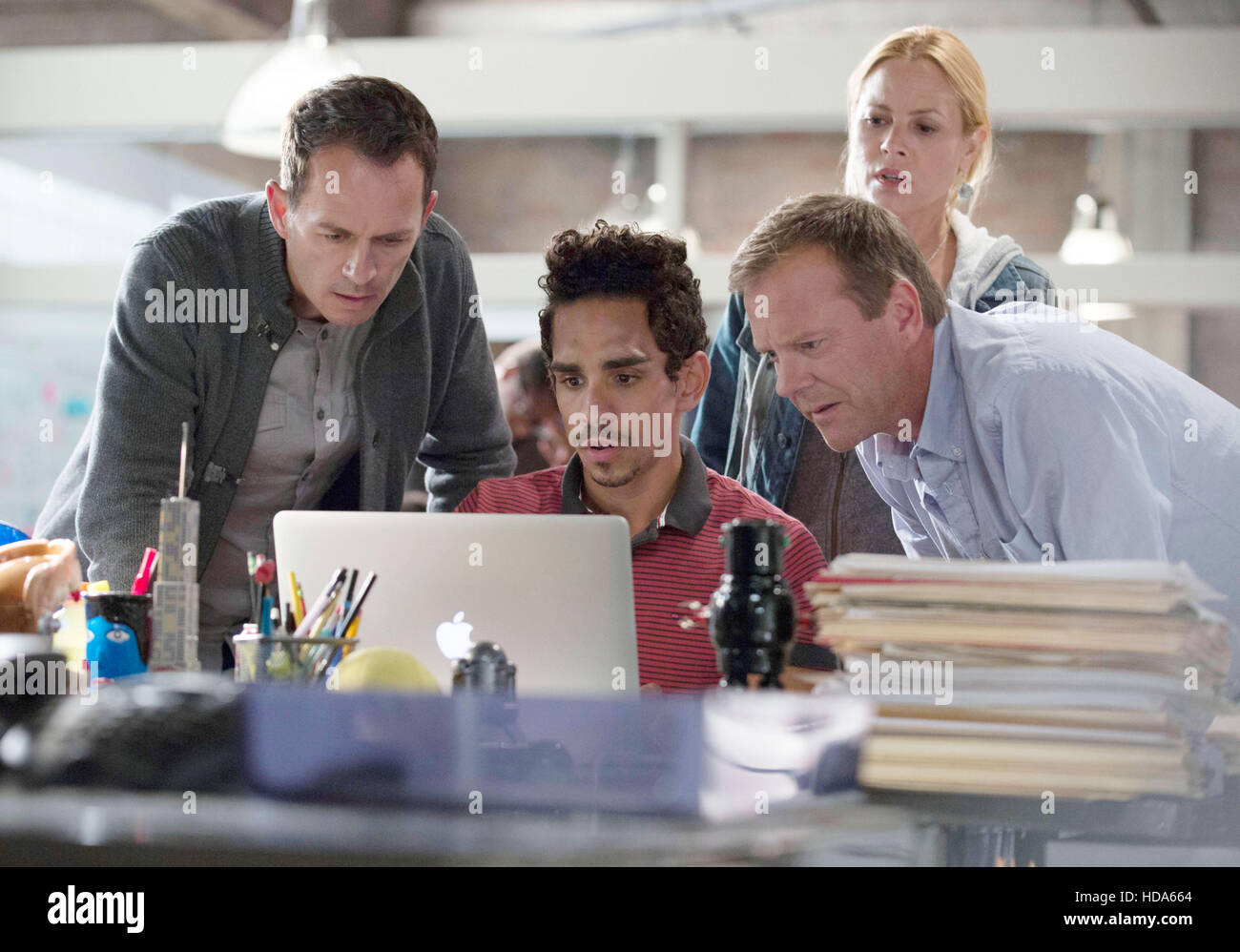 TOUCH, l-r: Greg Ellis, Ray Santiago, Kiefer Sutherland, Maria Bello in ...