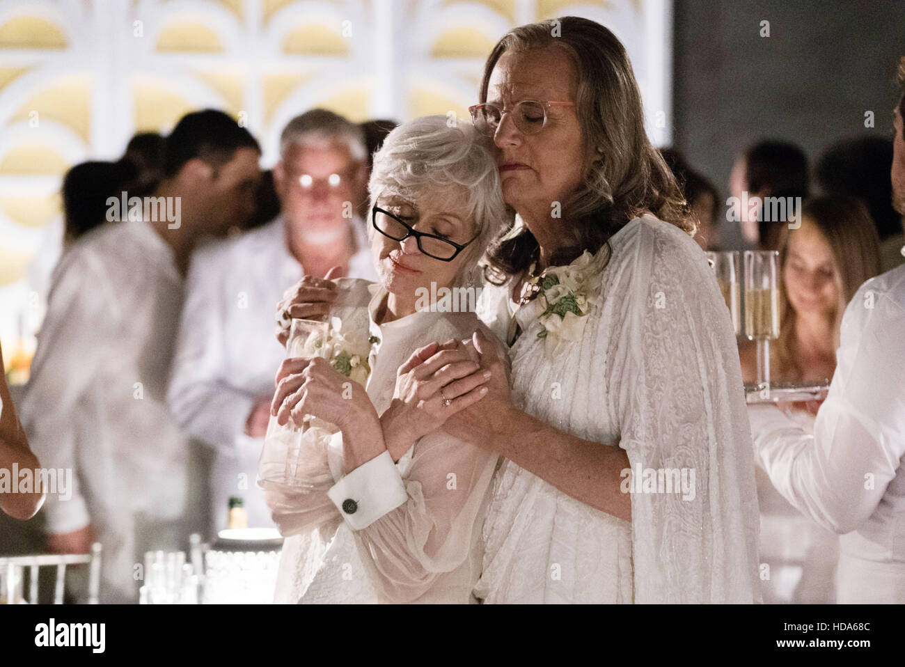 TRANSPARENT, (from left): Judith Light, Jeffrey Tambor, 'Kina Hora ...