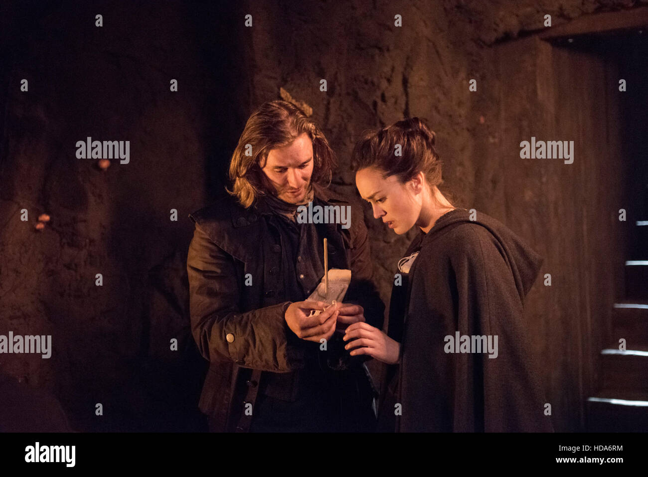 TURN (aka TURN: WASHINGTON'S SPIES), from left: Seth Numrich, Heather ...