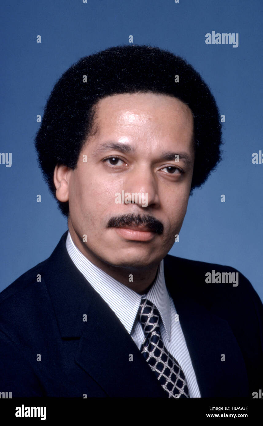 ABC EVENING NEWS, Max Robinson, Chicago news anchorman, April 1980. (c ...