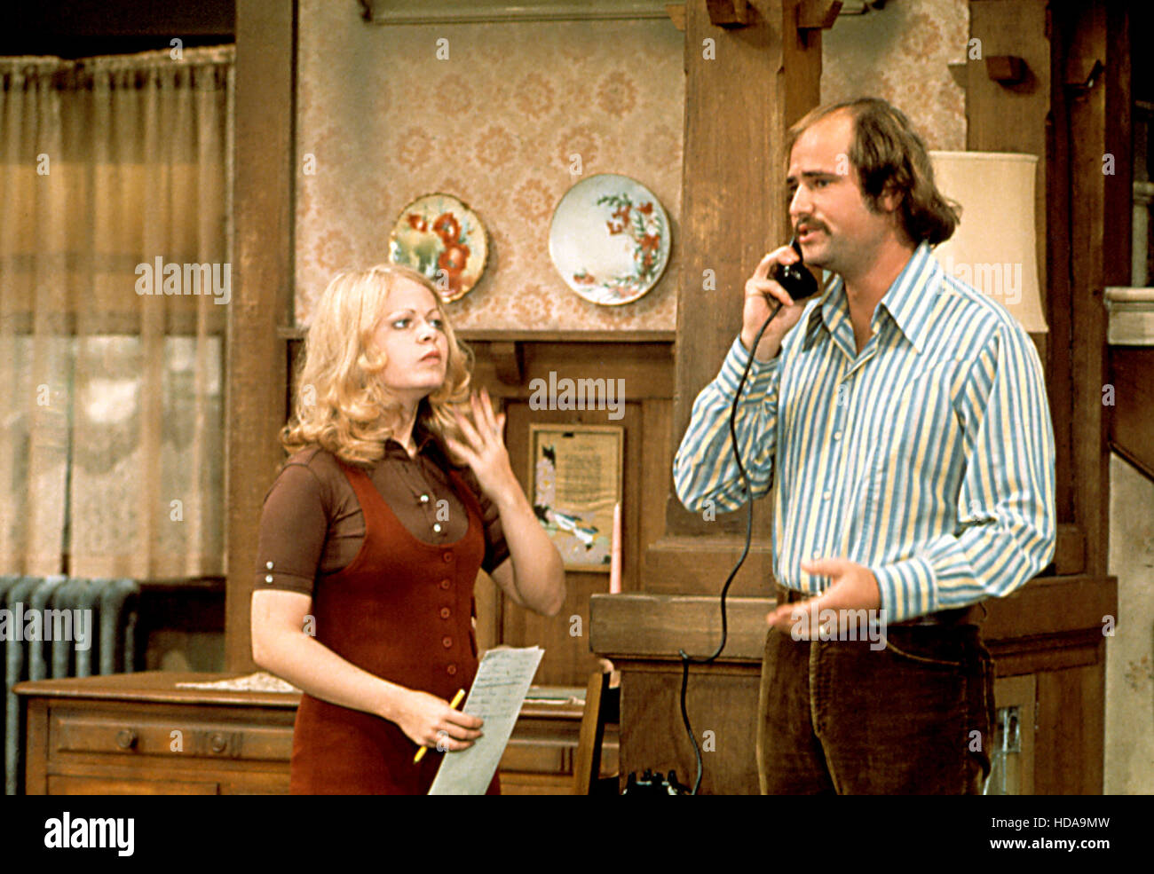 ALL IN THE FAMILY, 1971-1983, Sally Struthers, Rob Reiner Stock Photo ...