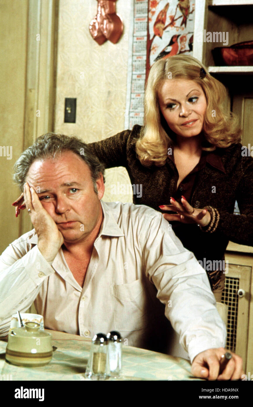 ALL IN THE FAMILY, from left: Carroll O'Connor, Sally Struthers, 1971 ...