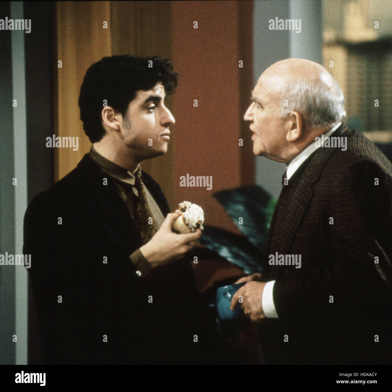 THE CLOSER, (from left): David Krumholtz, Ed Asner, 1998. © CBS ...