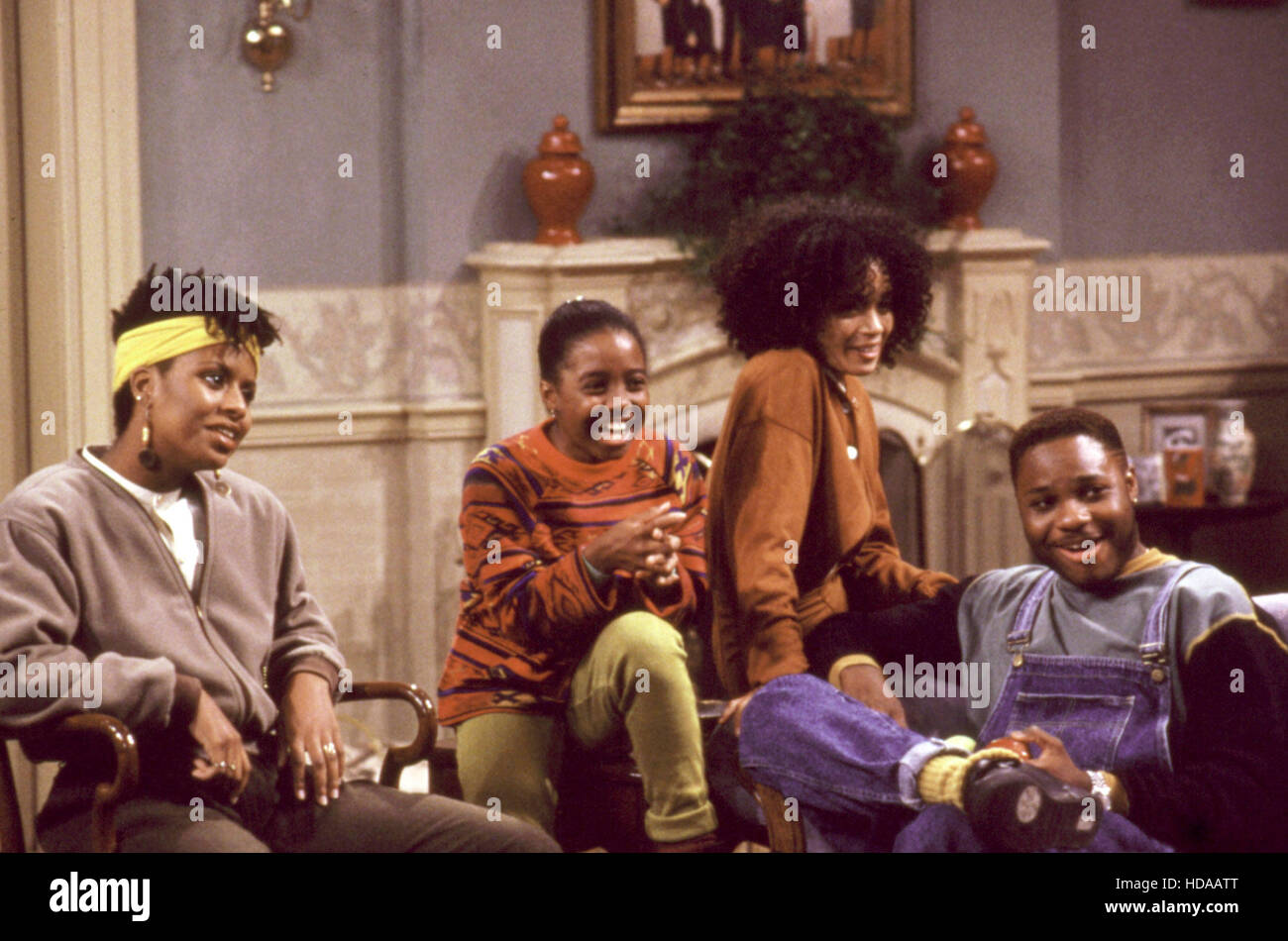 COSBY SHOW, Tempest Bledsoe, Keshia Knight Pulliam, Lisa Bonet, Malcolm ...