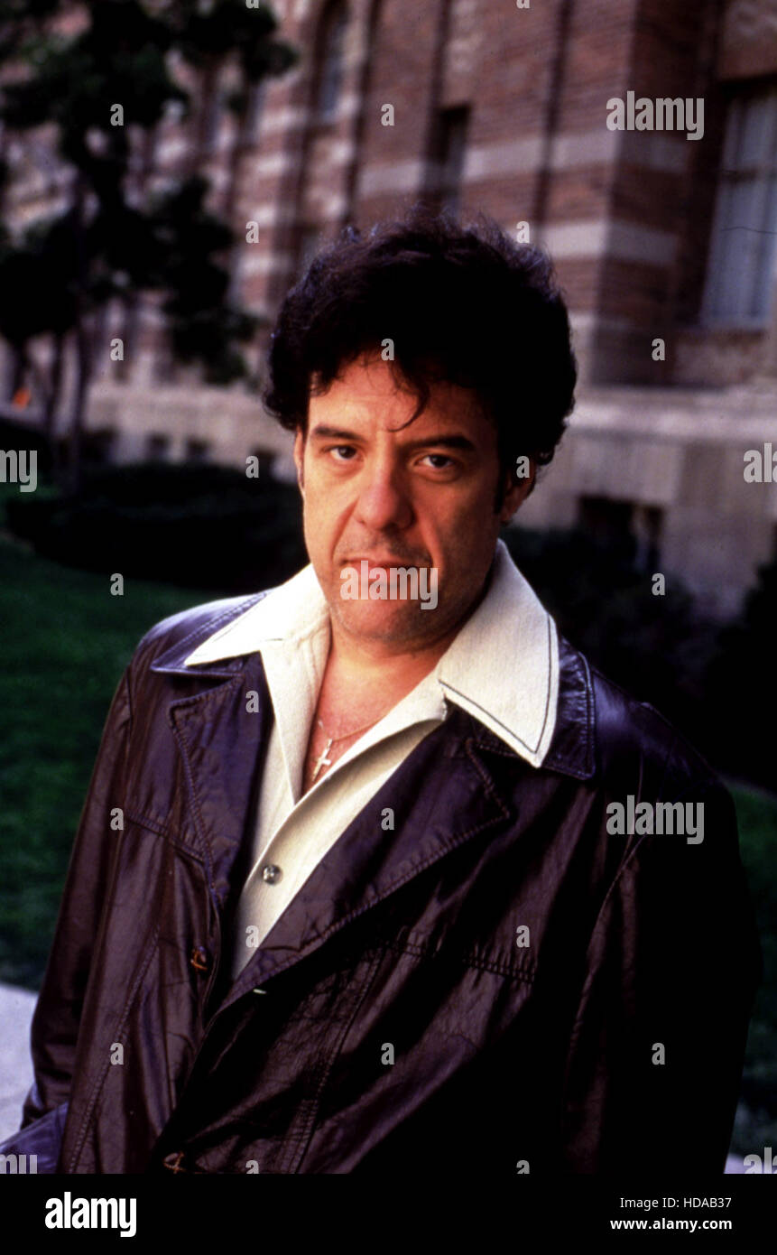CRACKER, Robert Pastorelli, 1997-1998 Stock Photo - Alamy