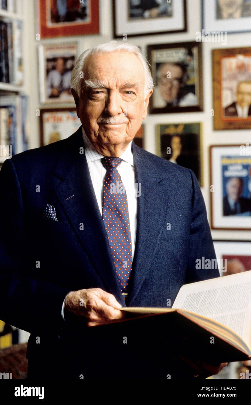 CRONKITE REMEMBERS, Walter Cronkite, 1997, ©CBS/courtesy Everett ...