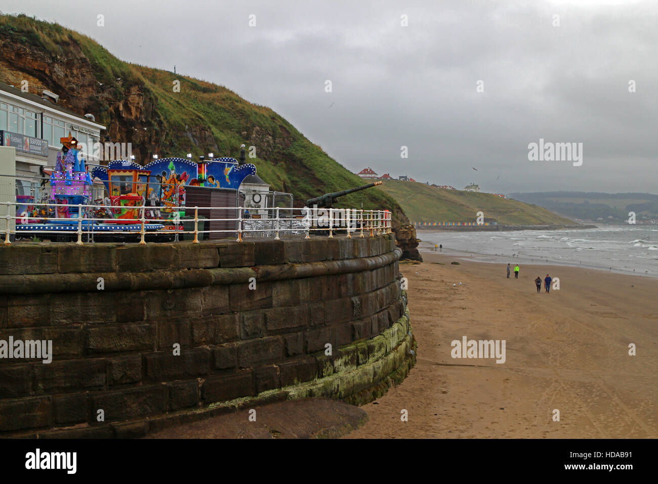 Whitby Beach and fairground Stock Photo - Alamy