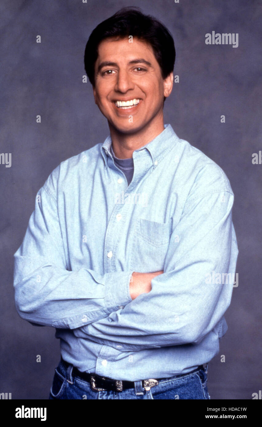 EVERYBODY LOVES RAYMOND, Ray Romano, 1996-2005. © CBS / Courtesy ...