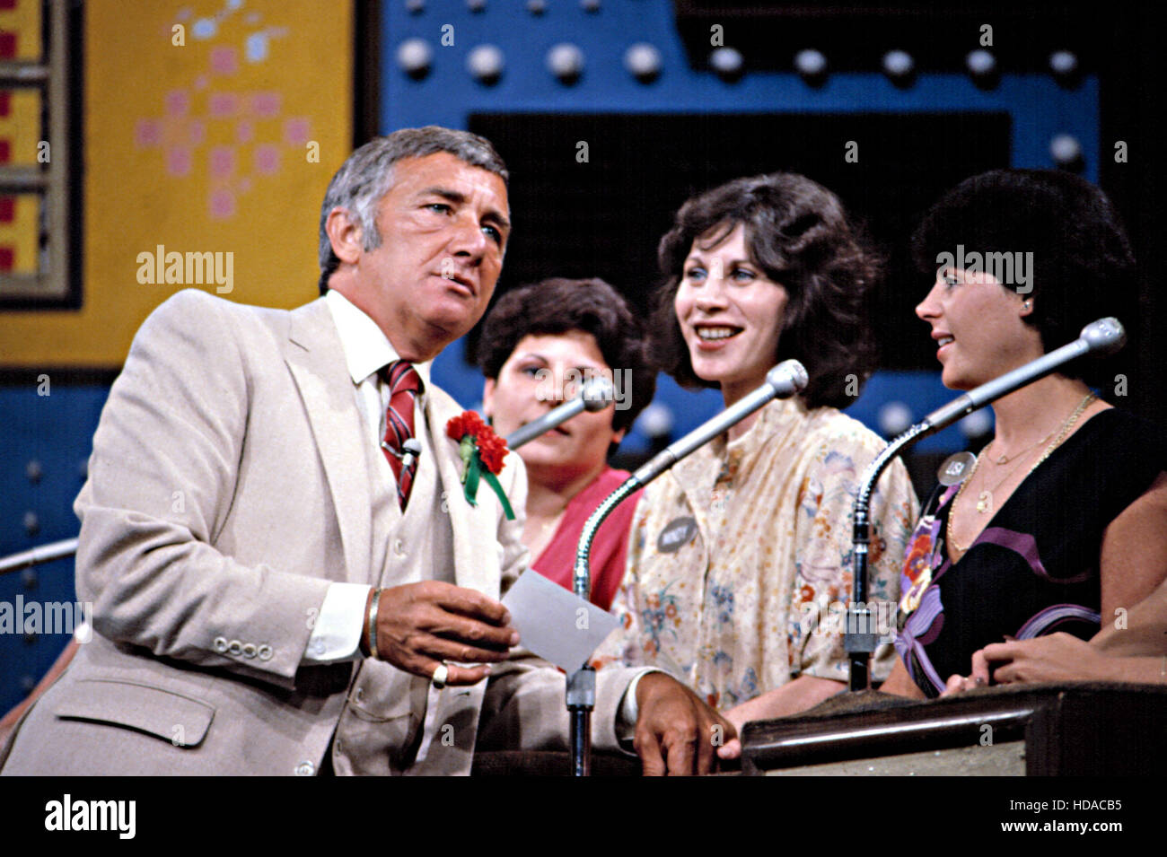 FAMILY FEUD, 1976-85, Richard Dawson with contestants, 1979 Stock Photo ...