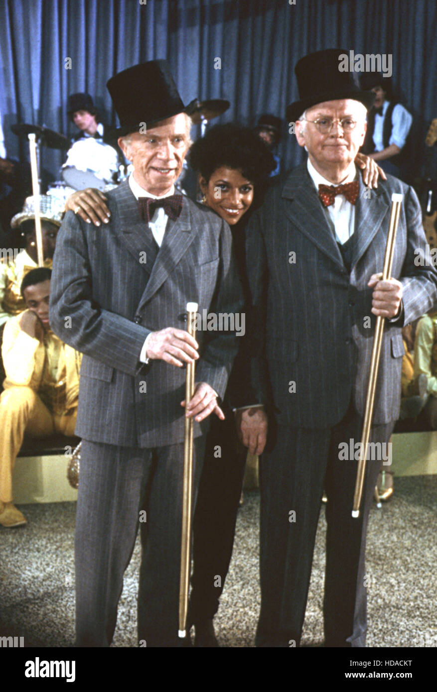 FAME, Ray Walston, Debbie Allen, Art Carney in episode 'A Big Finish ...
