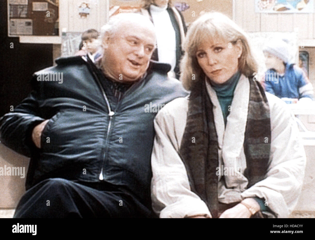GROWING PAINS, (from left): Gordon Jump, Joanna Kerns, 1985-92 ...