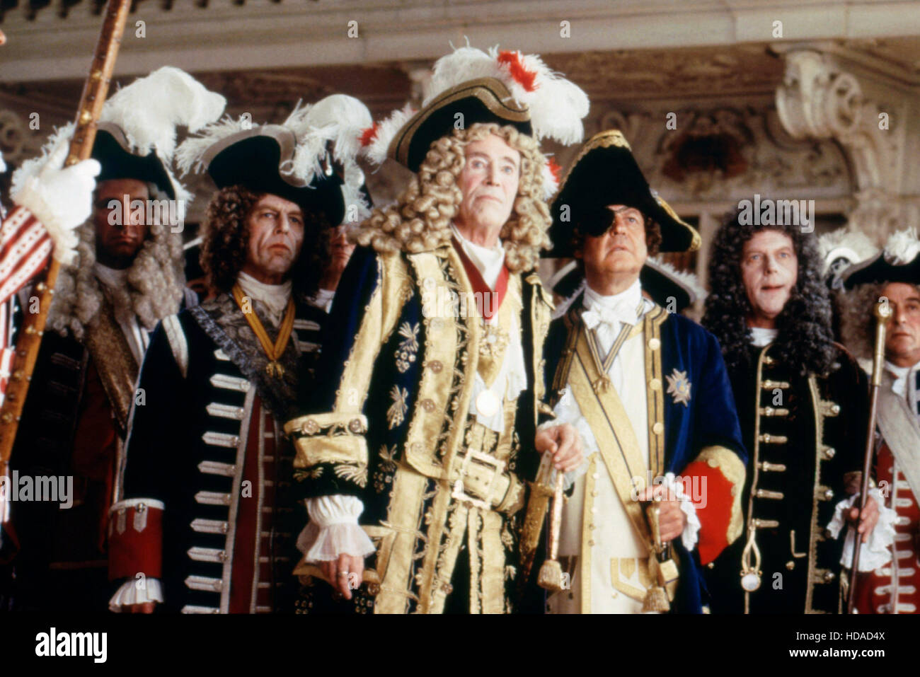 GULLIVER'S TRAVELS, Edward Fox (2nd from left), Peter O'Toole, (center ...