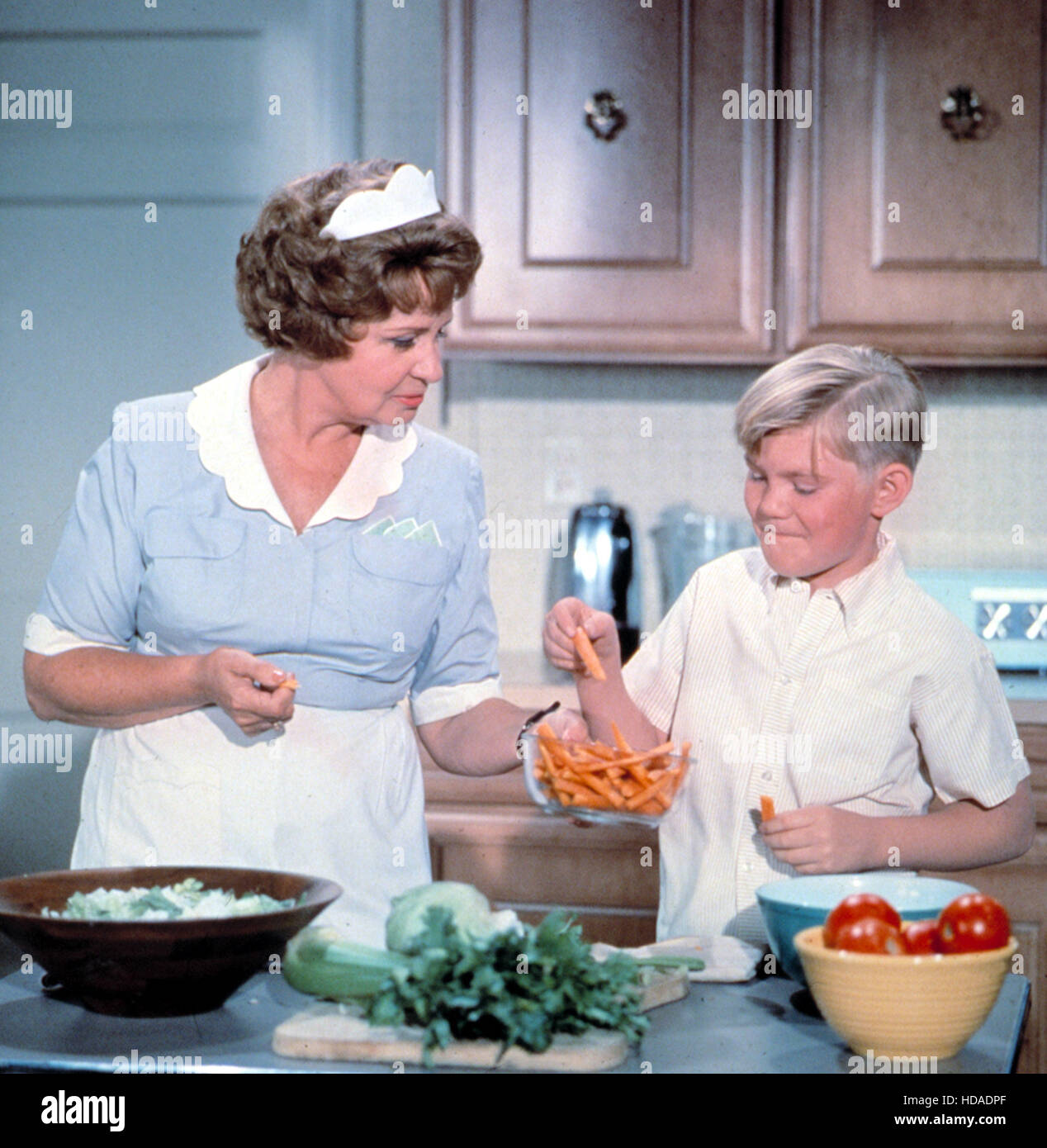 HAZEL, Shirley Booth, Bobby Buntrock, 1961-66 Stock Photo - Alamy