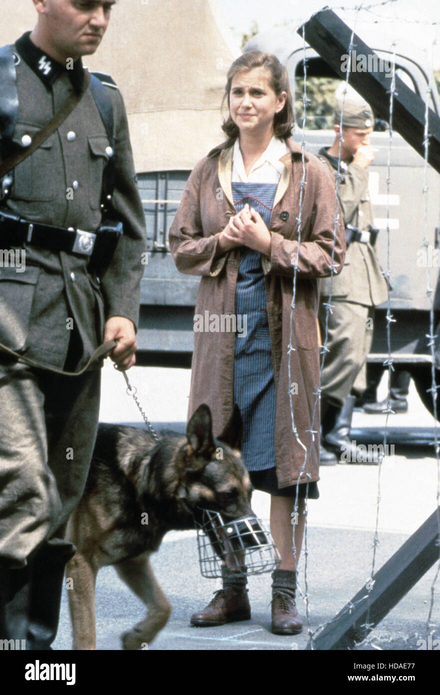 HIDDEN IN SILENCE, Kellie Martin, 1996, © Showtime / Courtesy: Everett ...