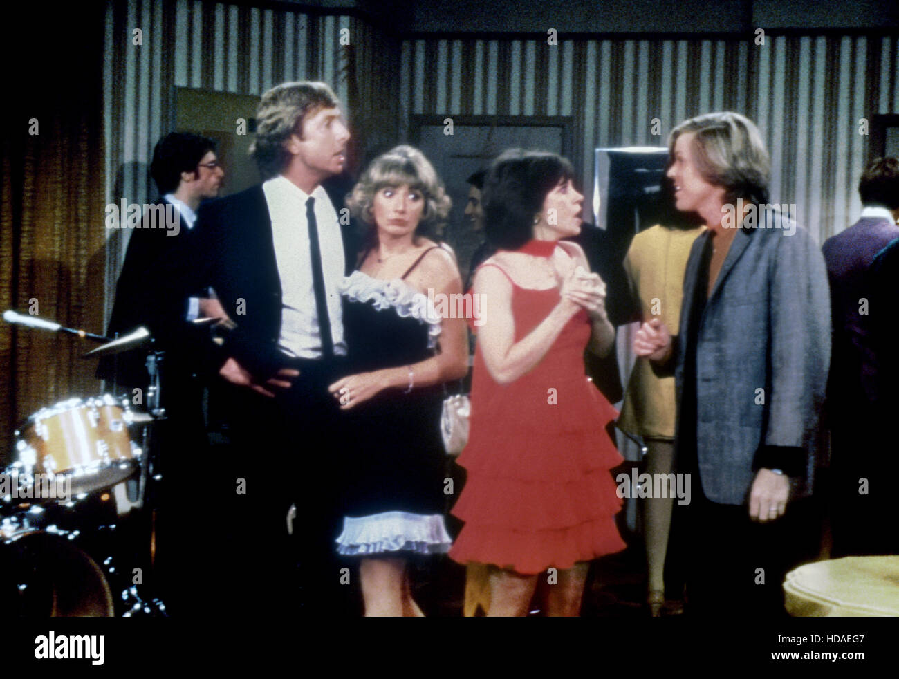 LAVERNE AND SHIRLEY, (from left): Eric Idle, Penny Marshall, Cindy ...