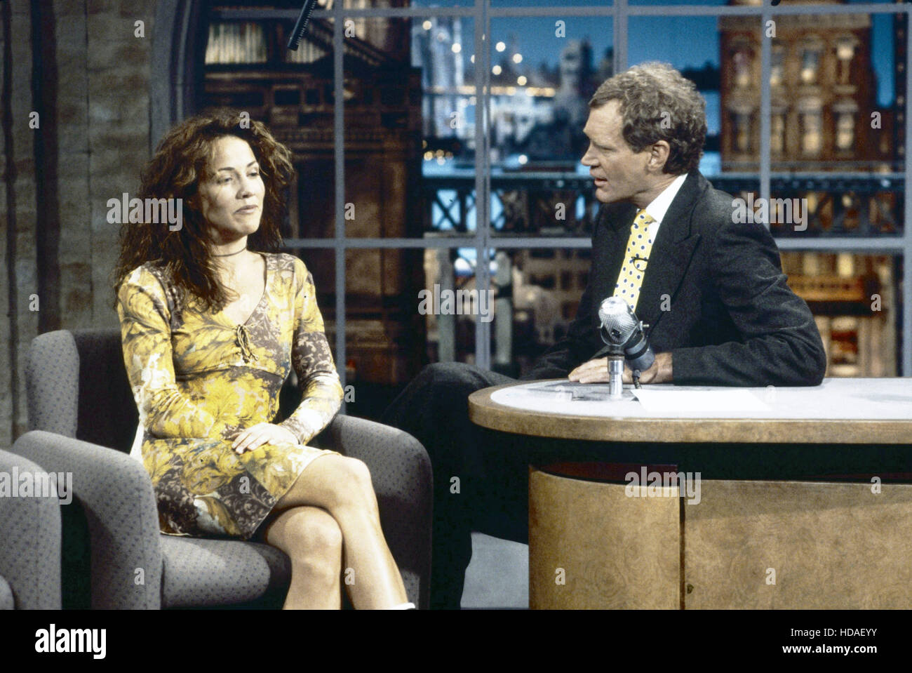 LATE SHOW WITH DAVID LETTERMAN, from left: Sheryl Crow, David Letterman ...