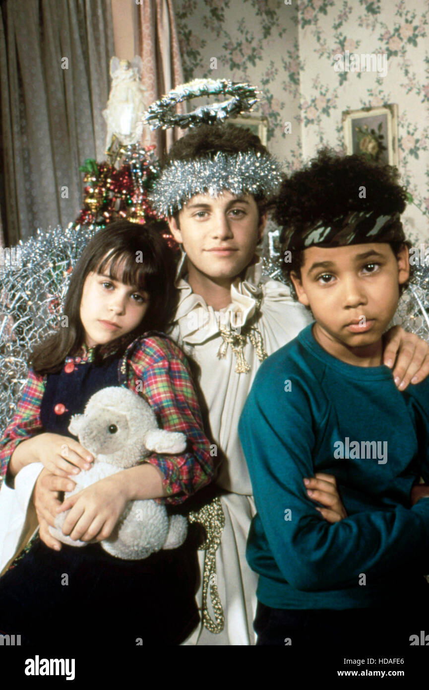 A LITTLE PIECE OF HEAVEN, (from left): Lacey Chabert, Kirk Cameron ...