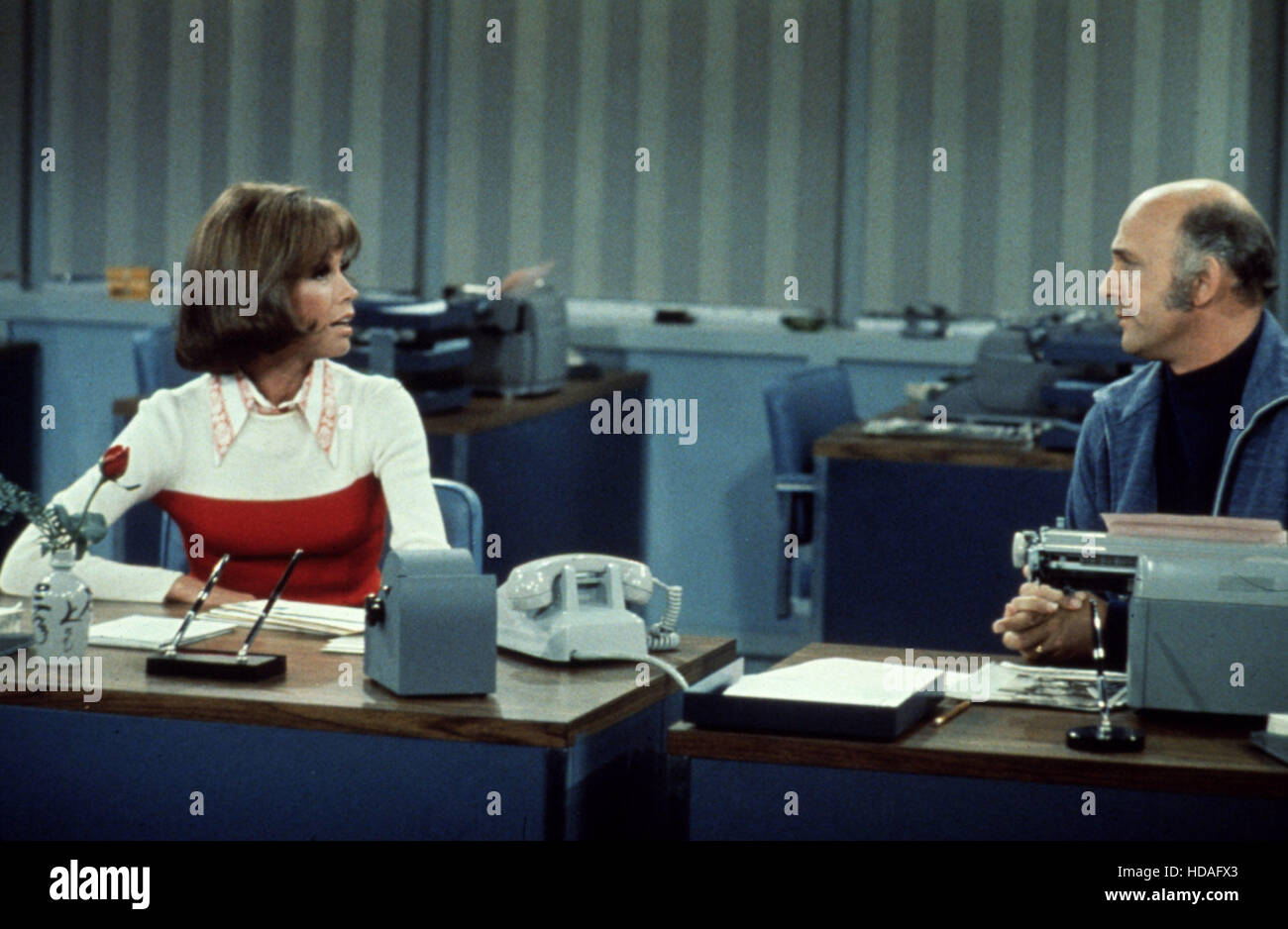 MARY TYLER MOORE SHOW, THE, Mary Tyler Moore, Gavin MacLeod, 1970-1977 ...