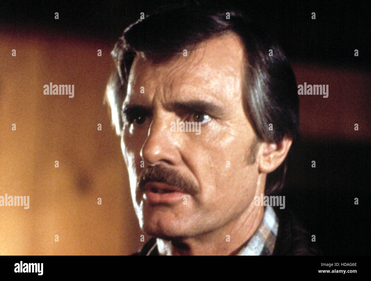 MCCLOUD, 1970-77, Dennis Weaver Stock Photo - Alamy
