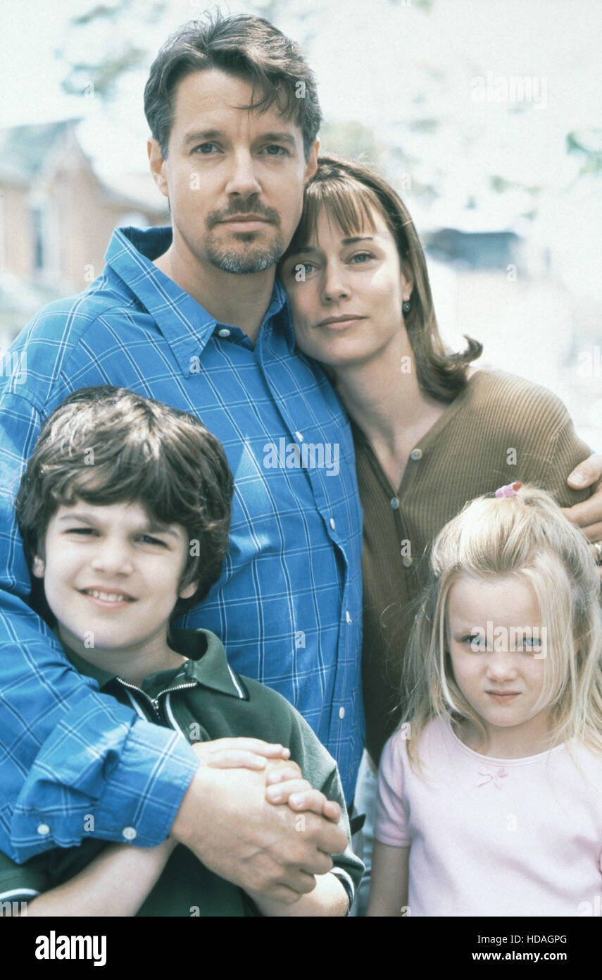 MIND GAMES, (from left): William Greenblatt, Kyle Secor, Jayne Brook, Hayley Lochner, 1998 ...