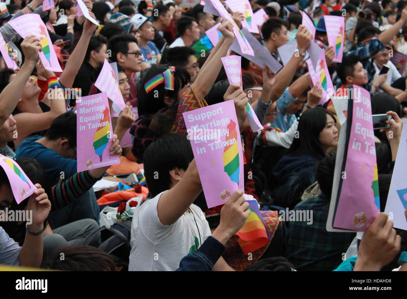 Marriage equality demonstration hi-res stock photography and images - Alamy