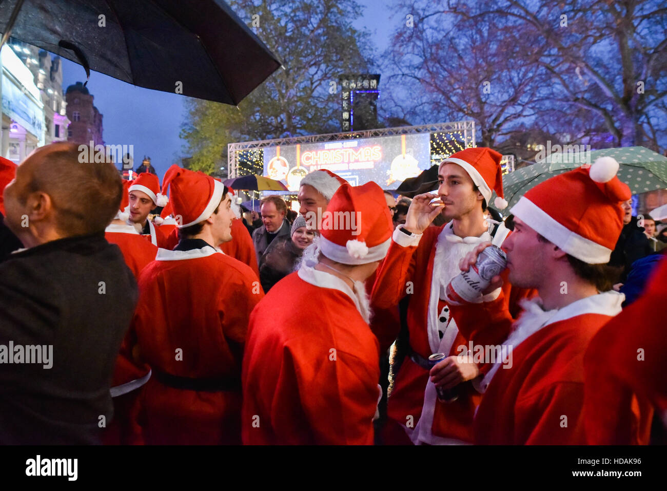 London, UK. 10th Dec, 2016. Santacon London with hundreds of people ...