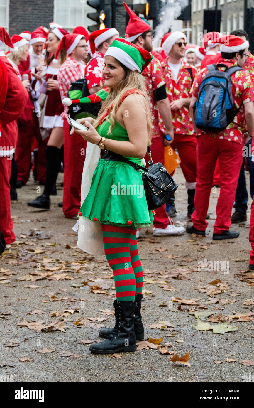 Female santa elves hi-res stock photography and images - Alamy
