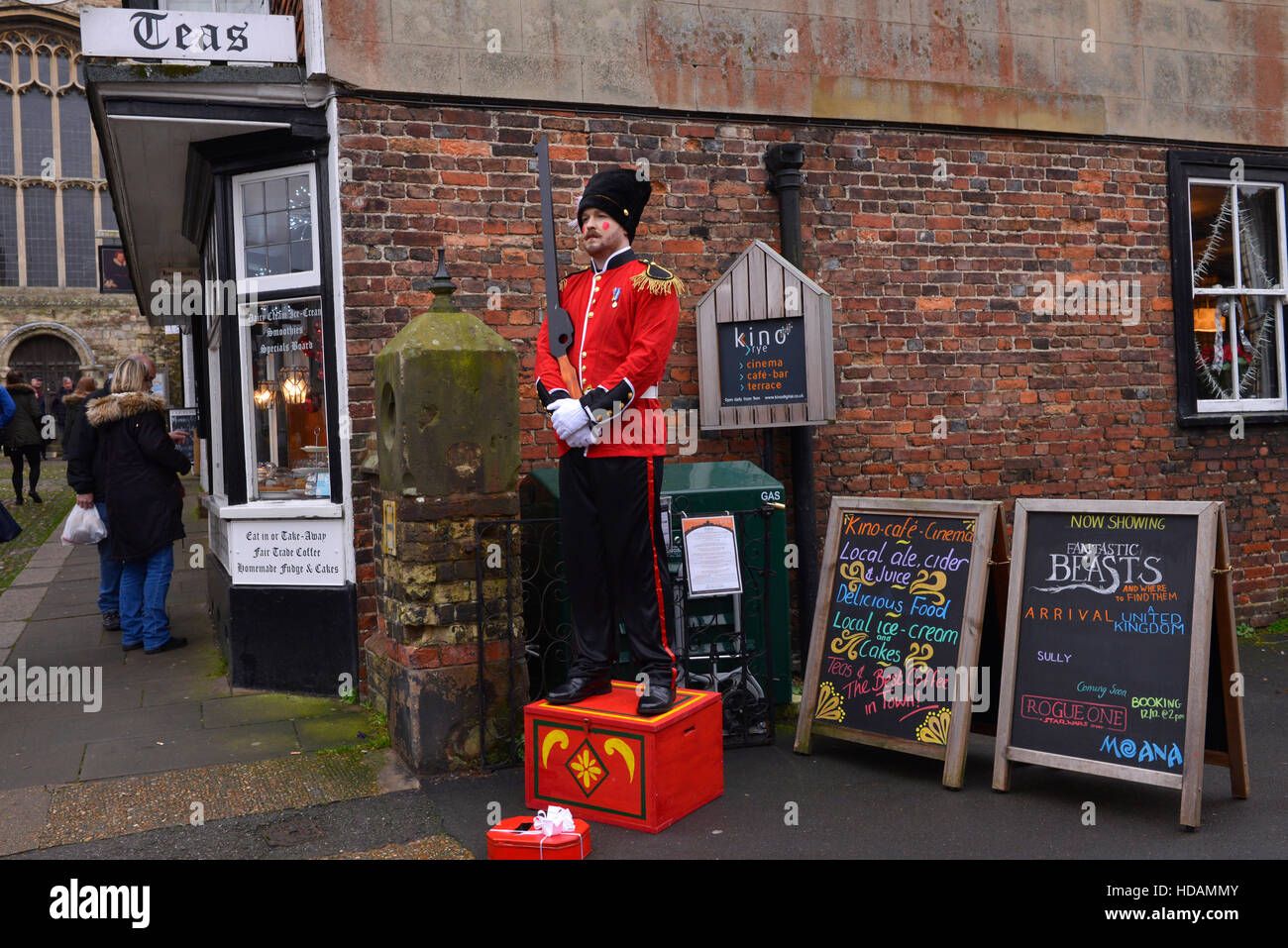 Rye, East Sussex, UK. 10th Dec, 2016. Popular Christmas celebration in ...