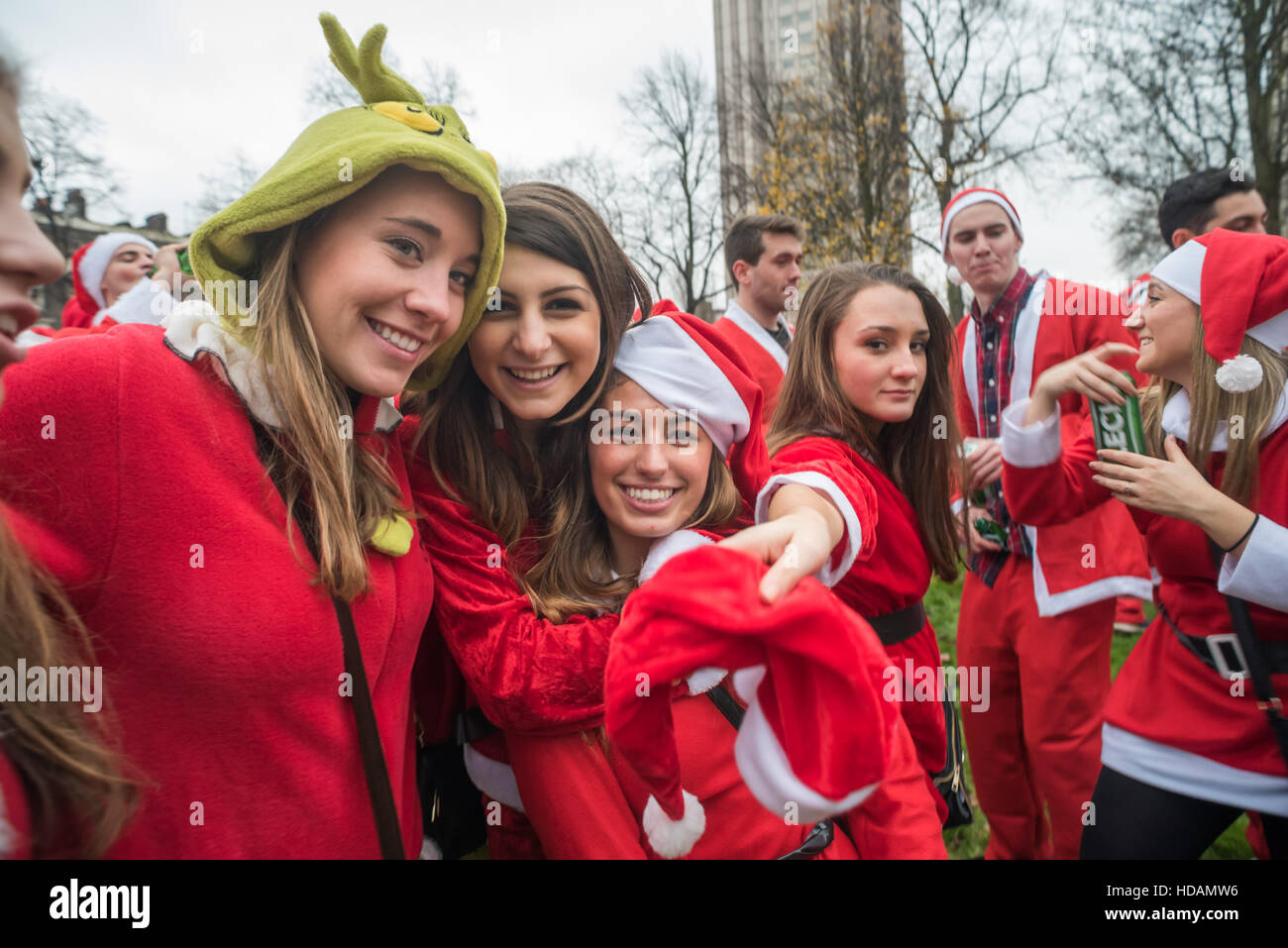 Four elves hi-res stock photography and images - Alamy